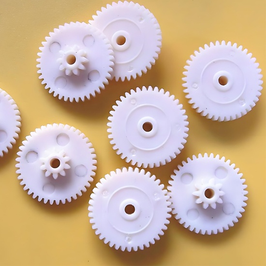 Injection molded plastic gears