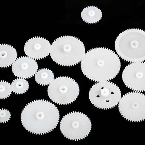 Precision plastic gears for single-layer gears